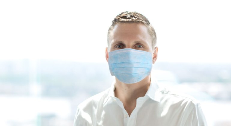 "Mask" email signature - BUSINESS